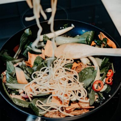 Japanese Lightweight Cast Iron Pan - IPPINKA